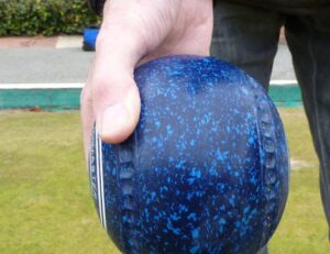 Types Of Grips On Lawn Bowls | Which One Is Best? – Jack High Bowls